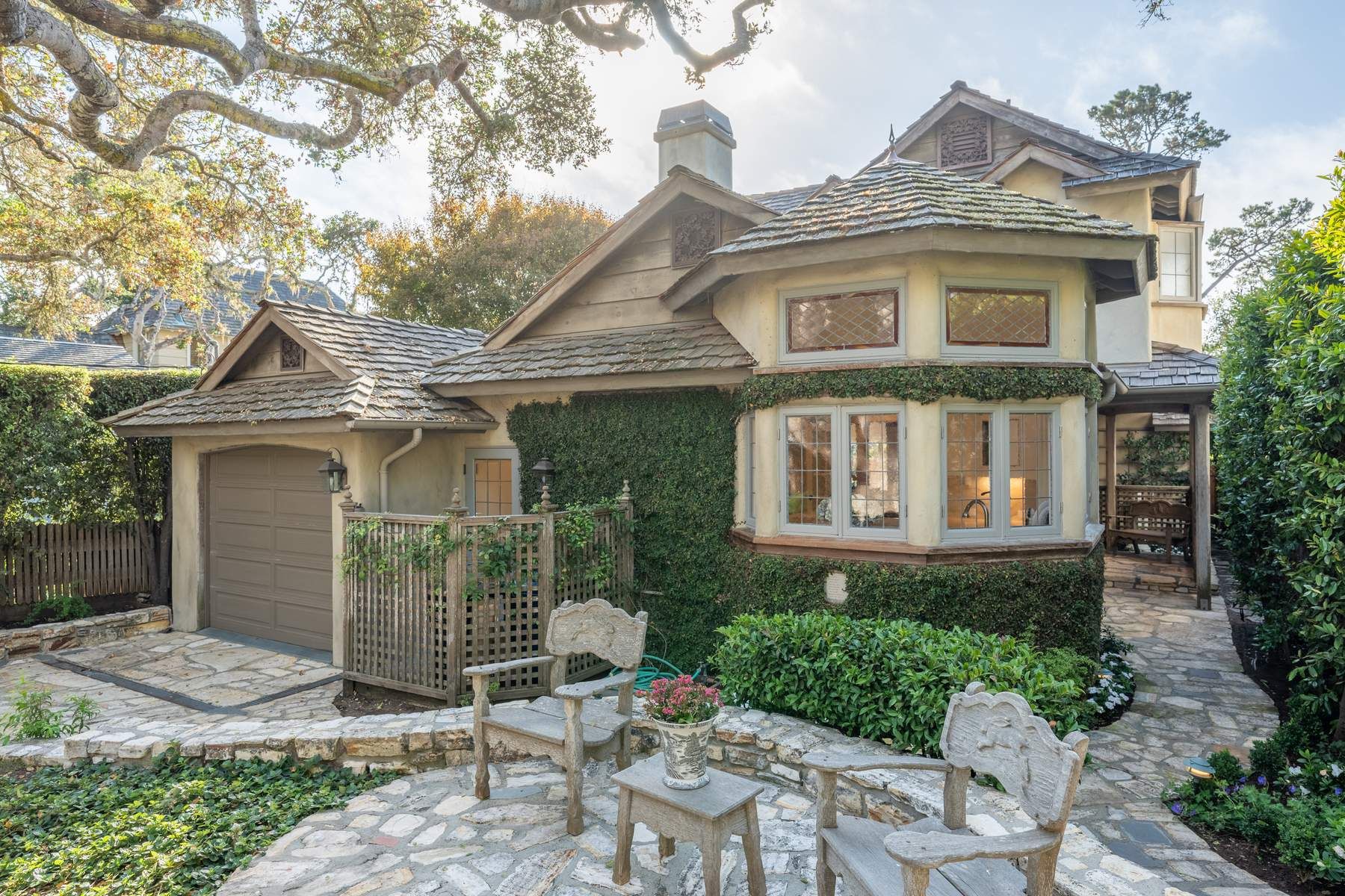 Long-Term Rentals (Carmel Realty Company)